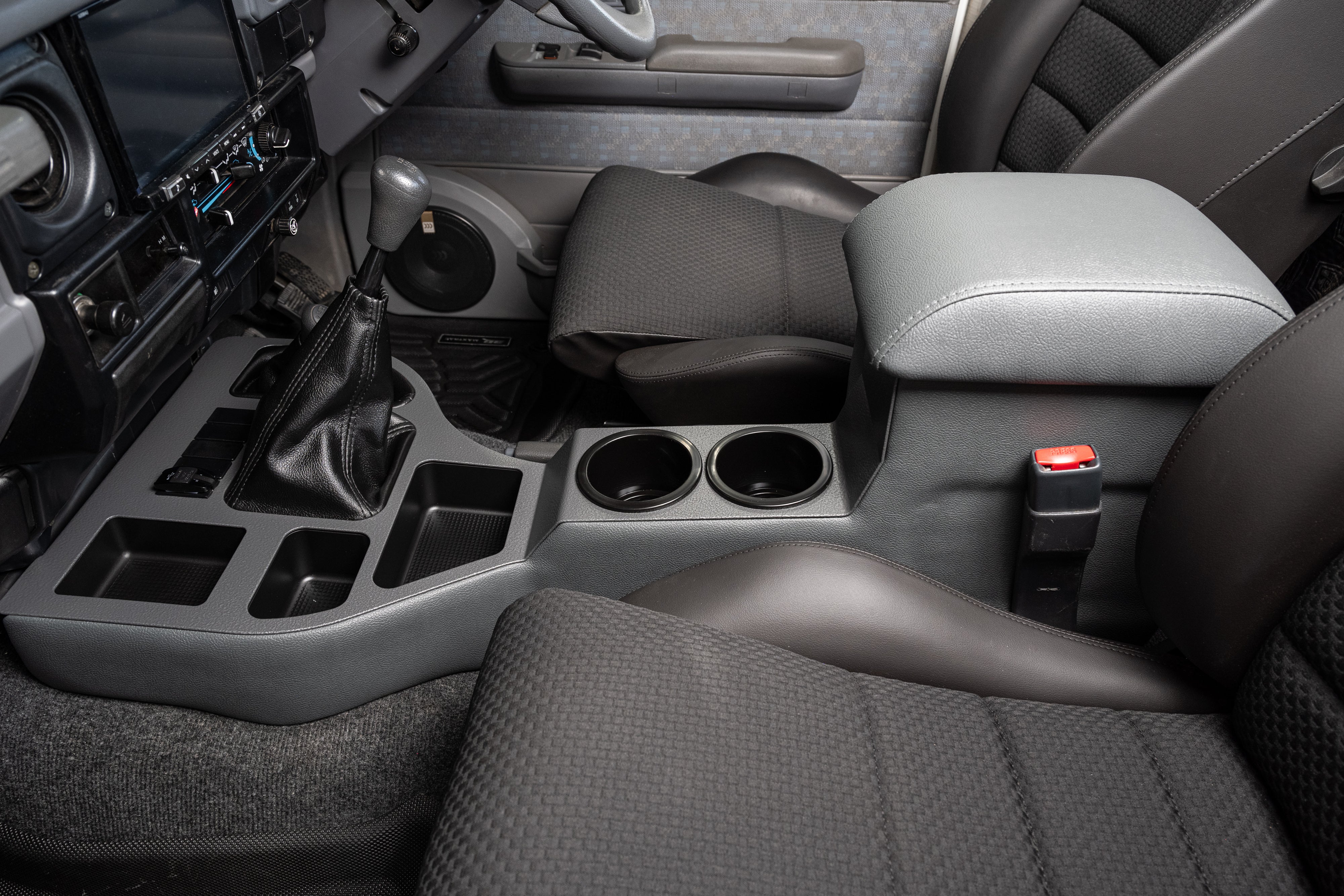 Full Length Centre Console (Old Steel Dash HDJ79 RV Single Cab) – 4x4 ...