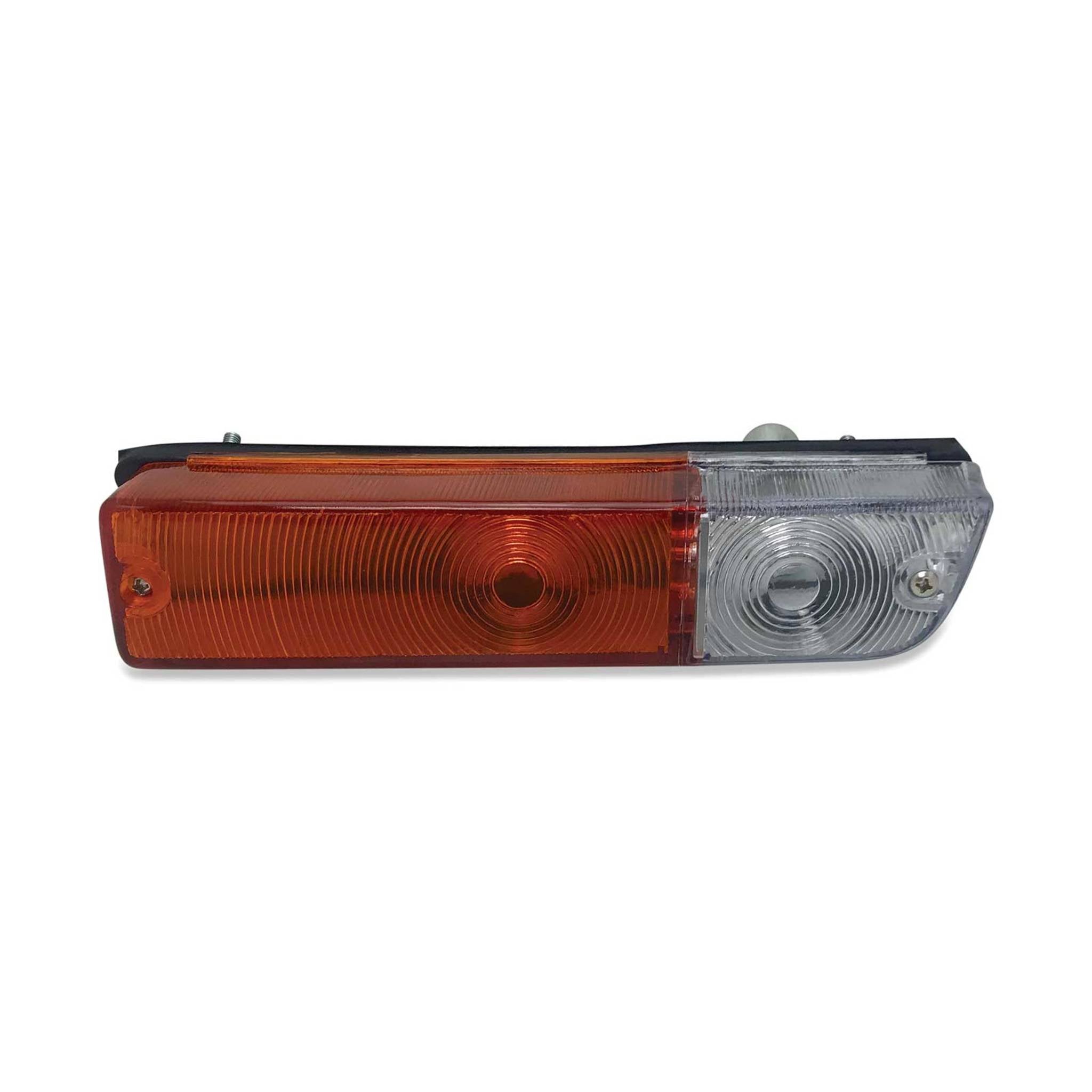 Front LEFT Apron BLINKER Indicator Park Light NEW fits Nissan Datsun 1 ...